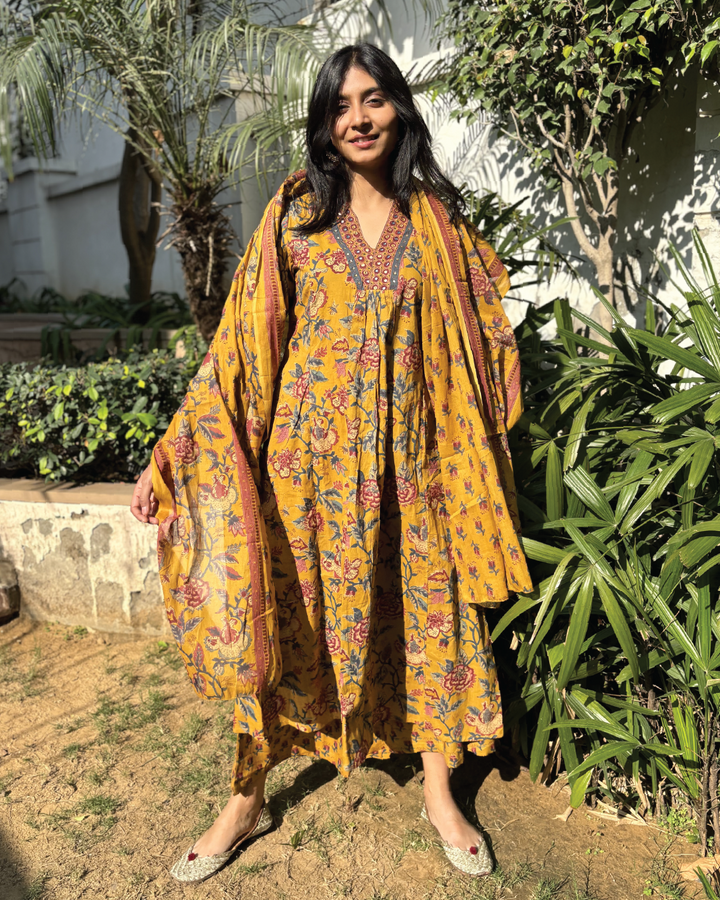 Shashi India | Your Perfect Clothing Partner | Explore Now – Shashi.India