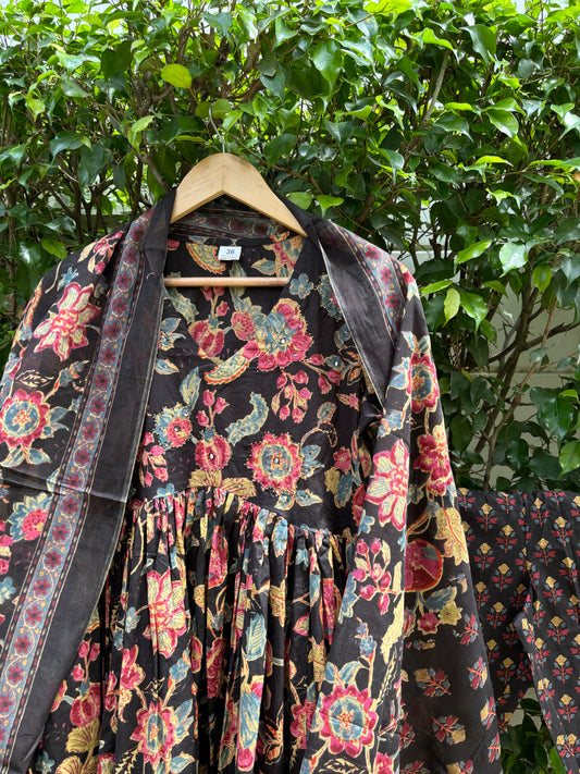 Shashi India | Your Perfect Clothing Partner | Explore Now – Shashi.India